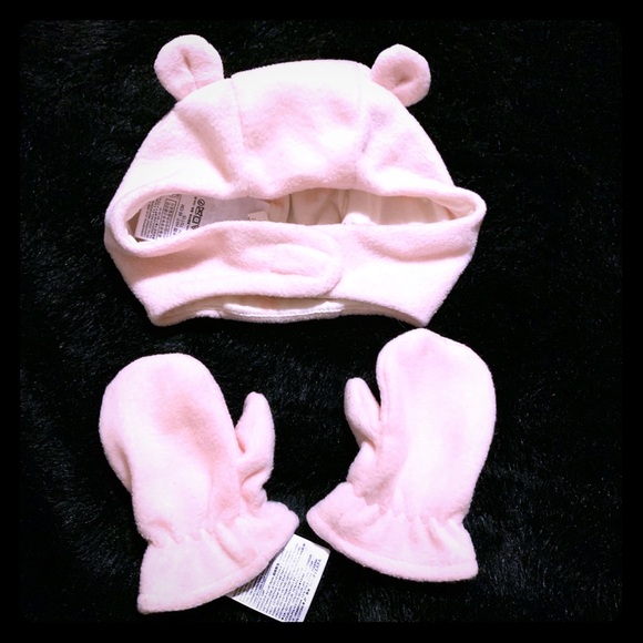 GAP | Matching Sets | Hat And Mitten Set | Poshmark